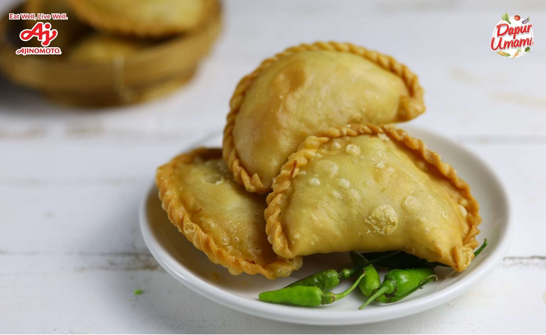 10 Jajanan Pasar Gurih Khas Nusantara - Dapur Umami