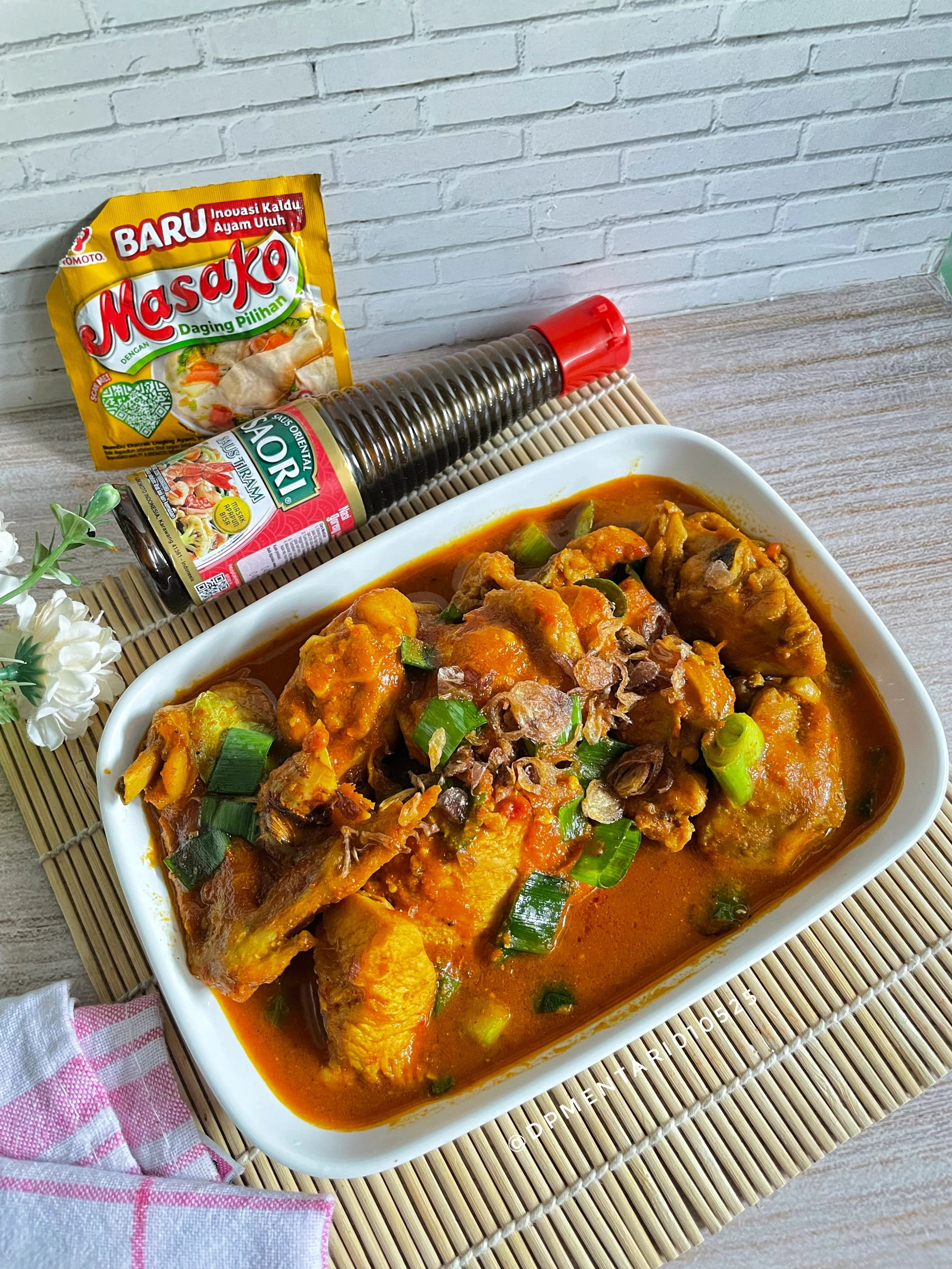 Resep Ayam Rica Rica khas Manado ala Mentari Ayu Diana Putri - Dapur Umami