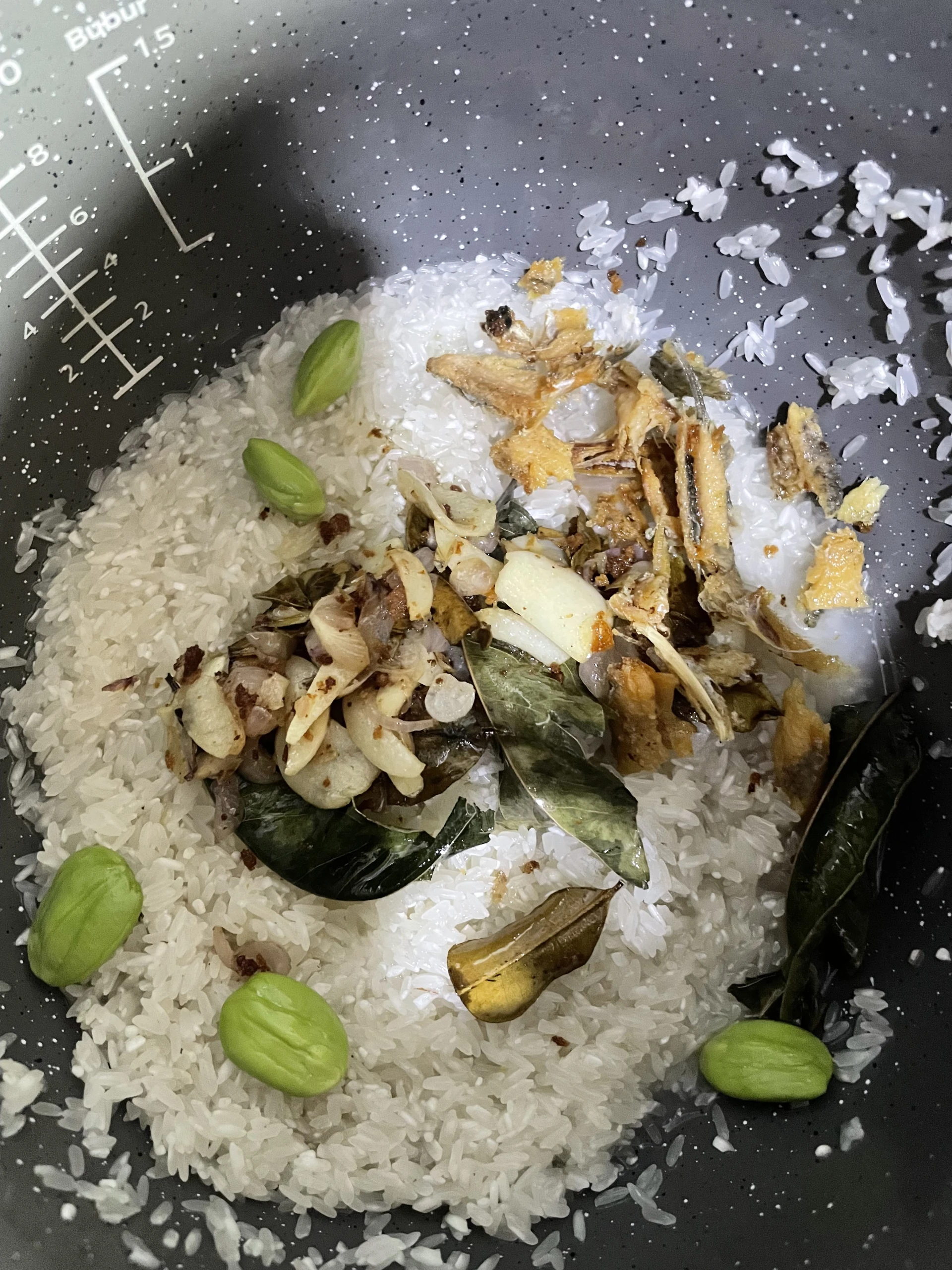 Resep Nasi liwet magic com ala Mentari Ayu Diana Putri - Dapur Umami